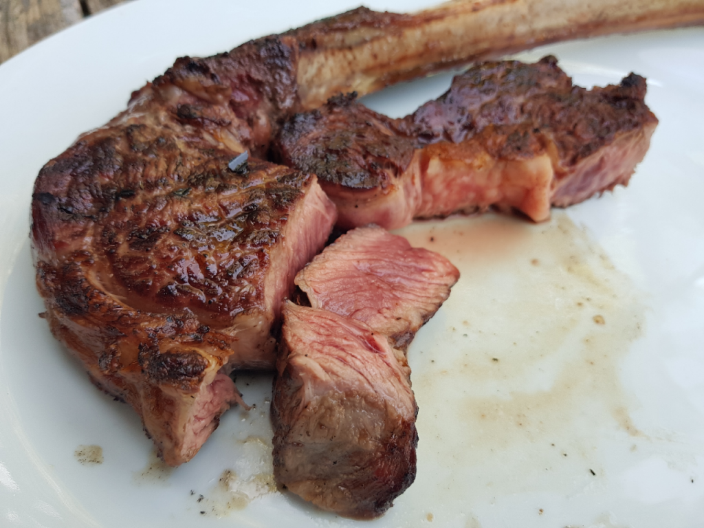 Review: Aberdeen Angus Tomahawk Steak (beefensteak.nl) – Just for Koks.nl